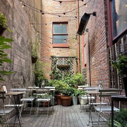 ODDFELLOWS CAFE & BAR - Updated January 2026 - 1893 Photos & 1654 ...