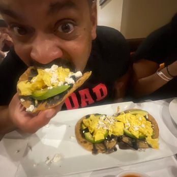 SUNNY SIDE UP BREAKFAST & LUNCH - Updated September 2024 - 890 Photos ...