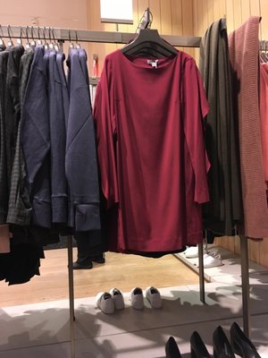 COS - Updated December 2025 - 19 Reviews - 505 Fifth Ave, New York, New ...