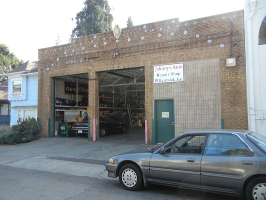 JOHNNY’S AUTO REPAIR SHOP - Updated October 2025 - 119 Reviews - 3051 ...