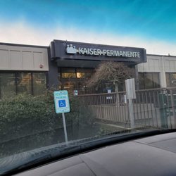 KAISER PERMANENTE RENTON MEDICAL CENTER - 13 Photos & 38 Reviews - 275 ...