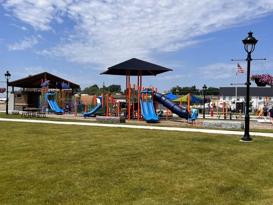 ALEXANDER PARK - Updated October 2025 - 16 Photos - 2nd Ave S, Cold ...