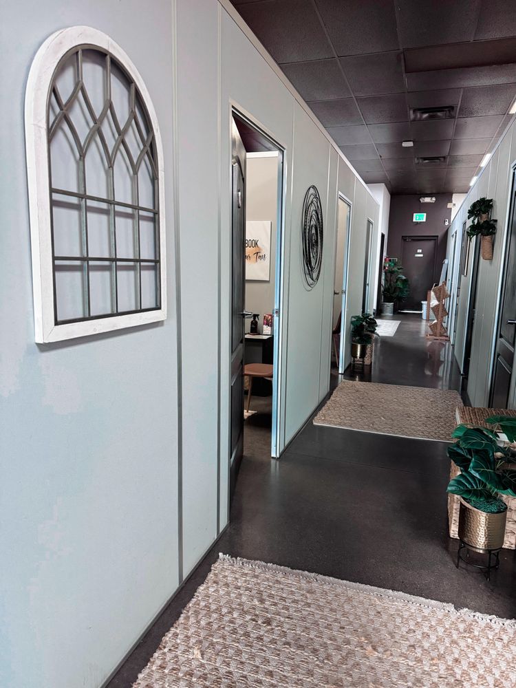 SUN KISSED TANNING & SPA - Updated April 2026 - 530 E Bromley Ln ...
