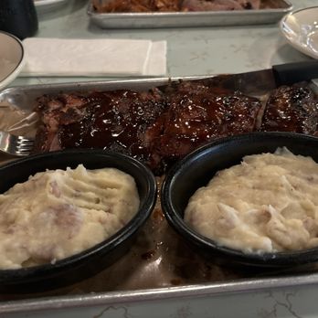 LUCILLE’S SMOKEHOUSE BAR-B-QUE - Updated October 2024 - 2460 Photos ...
