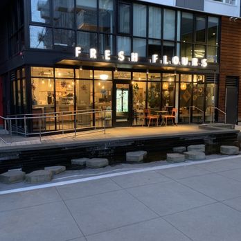 FRESH FLOURS - Updated May 2024 - 287 Photos & 250 Reviews - 432 8th ...