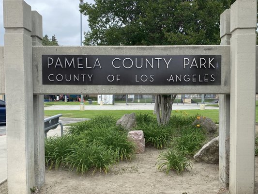 PAMELA PARK - Updated May 2025 - 15 Photos - 2236 Goodall Ave, Duarte ...