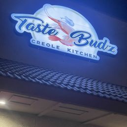 TASTEBUDZ CREOLE KITCHEN - Updated December 2024 - 79 Photos & 68 ...