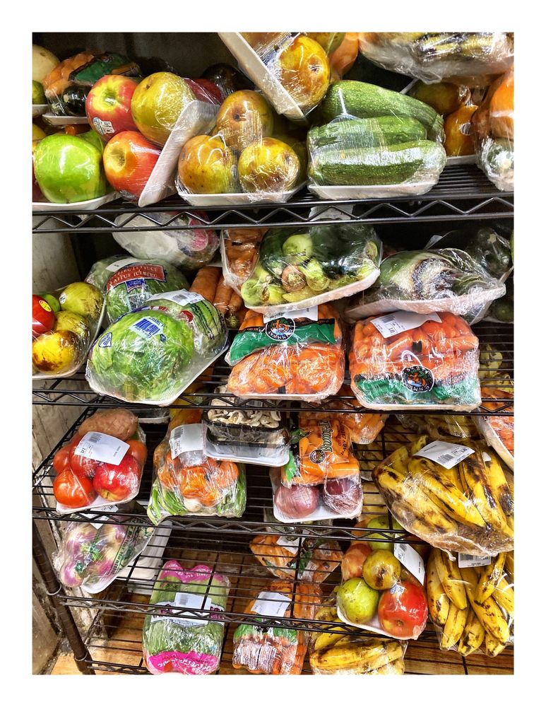 EDGEWATER PRODUCE - 44 Photos & 220 Reviews - 5509 N Clark St, Chicago ...