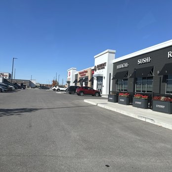 SWIG - Updated October 2025 - 54 Photos & 44 Reviews - 5145 Noggle Way ...