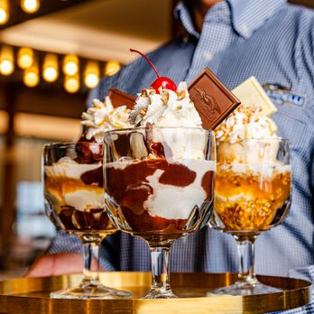 Hot fudge sundae near me store