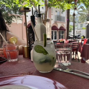 TAPELIA - Updated June 2024 - 706 Photos & 563 Reviews - 551 Lincoln Rd ...