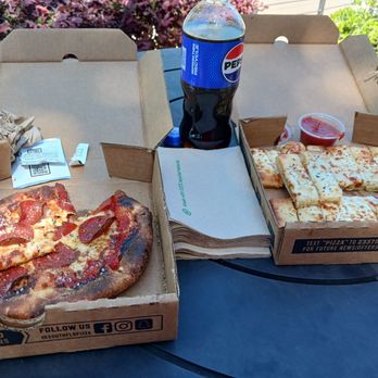 SOUTH FLO PIZZA IN H-E-B - Updated October 2025 - 55 Photos & 50 ...