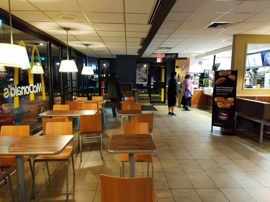 MCDONALD’S - 14 Photos & 24 Reviews - 2855 Willamette, Eugene, Oregon ...