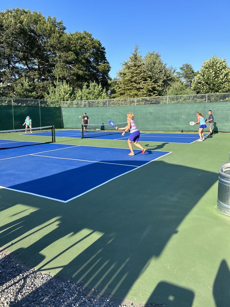 KINGS CROSSING GOLF CLUB - 17 Photos - 655 Old Baptist Rd, North ...