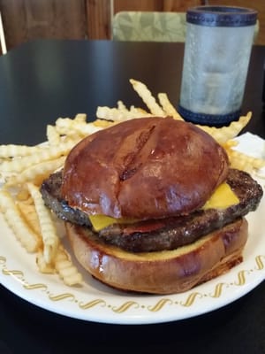 VALMY HAPPY HOUR - Updated June 2024 - 17 Reviews - 4418 Whitefish Bay ...