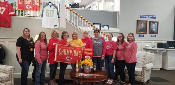 KANSAS STATE BANK - Updated October 2025 - 35 Photos - 236 N Main St ...