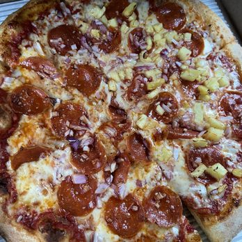 CARDINAL PIZZA - Updated July 2025 - 118 Photos & 135 Reviews - 10 E ...