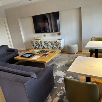 RENAISSANCE RALEIGH NORTH HILLS HOTEL - Updated October 2025 - 184 ...