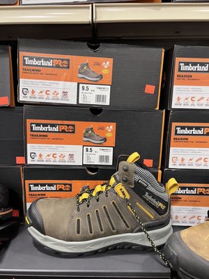 SHIPTON’S BIG R - Updated November 2025 - 30 Photos & 11 Reviews - 2600 ...