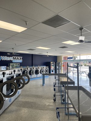 WAVEMAX LAUNDRY - TUCSON - Updated December 2025 - 10 Reviews - 4054 E ...