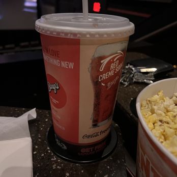 AMC DINE-IN STATEN ISLAND 11 - Updated August 2024 - 90 Photos & 189 ...