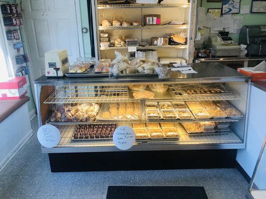 FENWICK BAKERY - 43 Photos & 71 Reviews - 7219 Harford Rd, Parkville ...