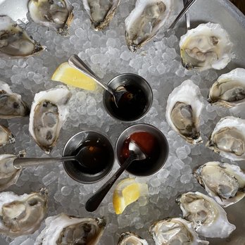 AMA RAW BAR - EAST VILLAGE - Updated May 2024 - 382 Photos & 193 ...