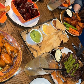 THE SPORTSBOOK AT L’AUBERGE BATON ROUGE - Updated December 2025 - 52 ...