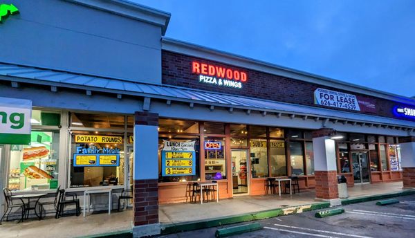 REDWOOD PIZZA AND WINGS - DUARTE - Updated December 2025 - 149 Photos ...