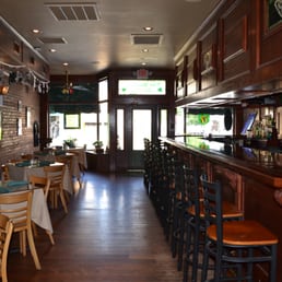 THE BLARNEY STONE PUB - Updated December 2025 - 52 Photos & 83 Reviews ...