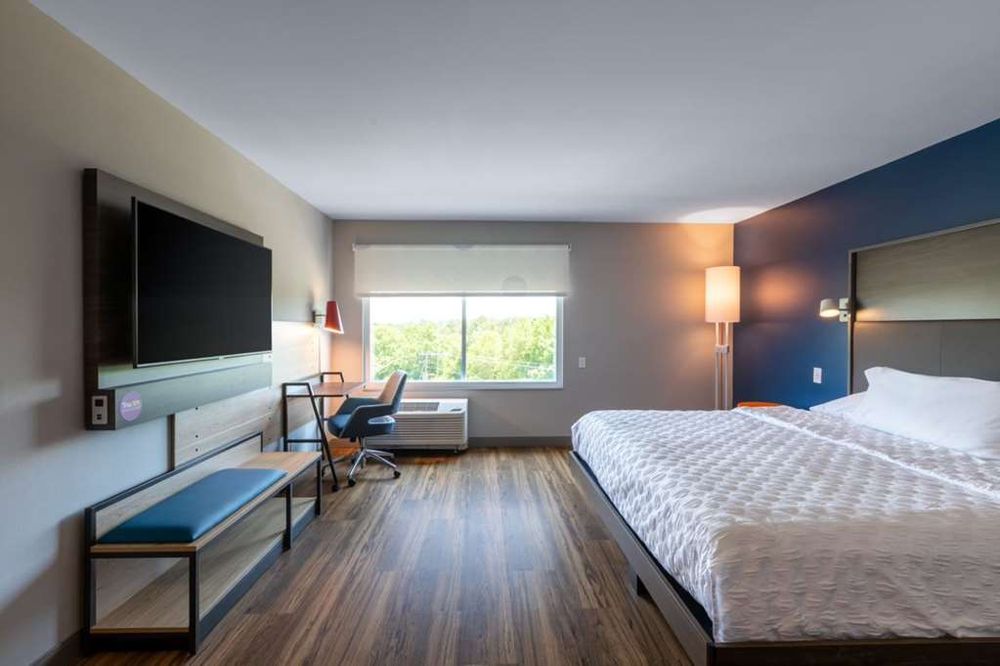 TRU BY HILTON SENECA CLEMSON - Updated August 2025 - 108 Photos & 14 ...