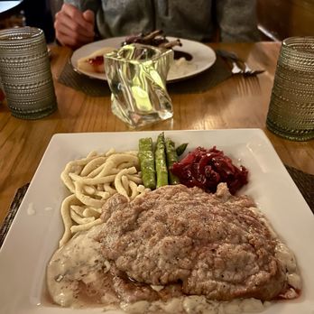 PEPI’S BAR & RESTAURANT - Updated July 2025 - 342 Photos & 425 Reviews ...