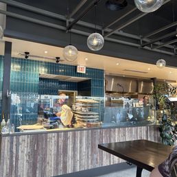 PAULIE GEE’S LOGAN SQUARE - Updated March 2025 - 706 Photos & 576 ...