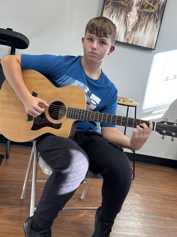 Guitar Lessons By Lee Dixon, Amelia | Roadtrippers