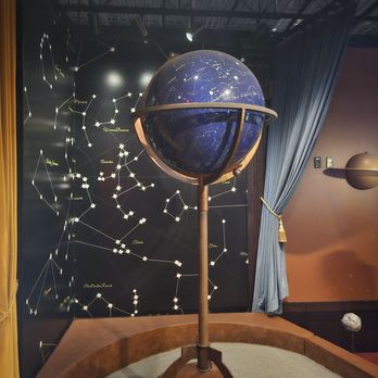 PUTTERY - Updated April 2025 - 474 Photos & 326 Reviews - 210 Rampart ...