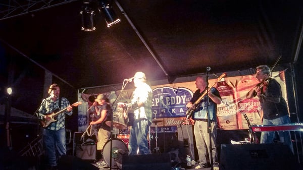 HARBOR BAR - Updated December 2025 - 14 Photos & 25 Reviews - 840 Main ...