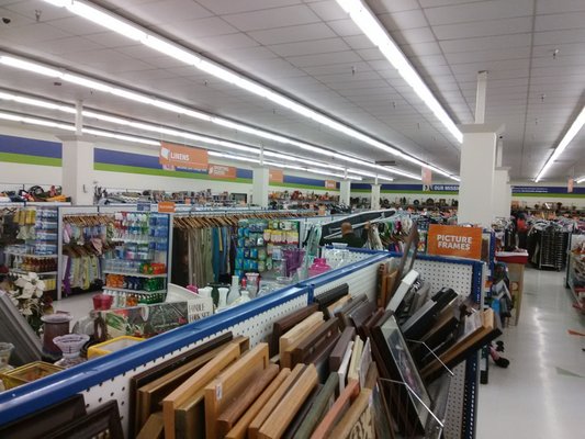 SHORELINE GOODWILL - Updated December 2025 - 35 Photos & 131 Reviews ...