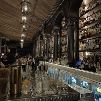 LAKE EFFECT - Updated May 2024 - 881 Photos & 624 Reviews - 155 W 200 S ...