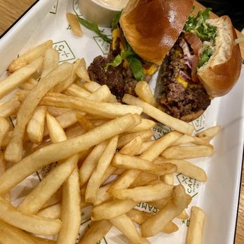 CAMP OUTPOST - Updated October 2024 - 345 Photos & 464 Reviews - 709 ...