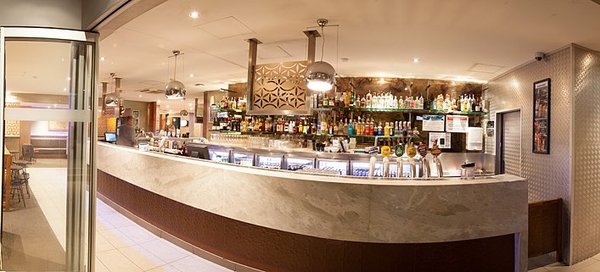 THE STRATHMORE HOTEL - Updated November 2025 - 26 Photos & 13 Reviews ...