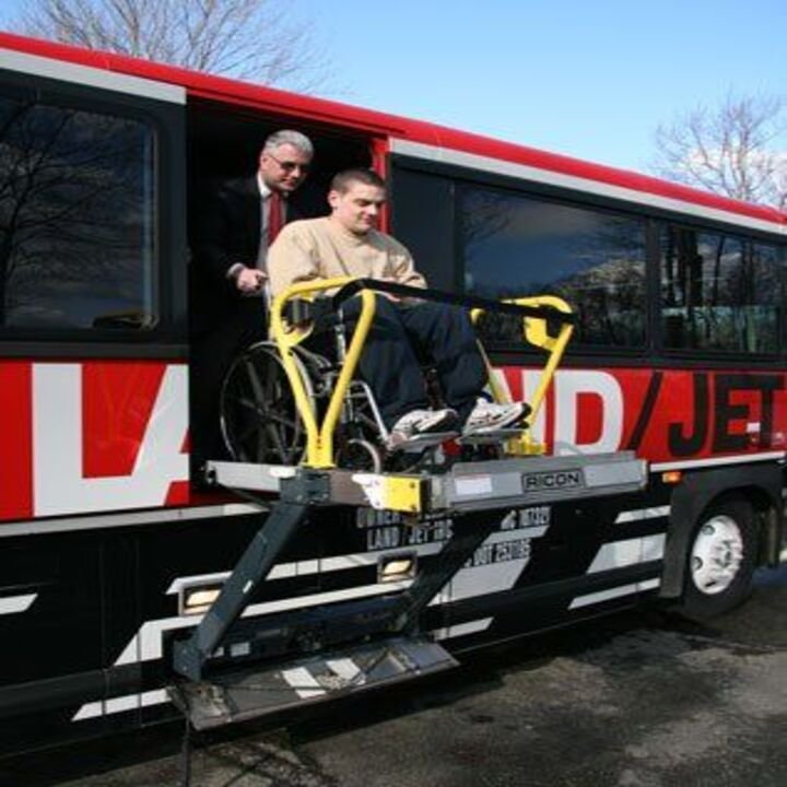 LANDJET BUS LINES - Updated January 2026 - 16 Photos - 401 Park Rd ...