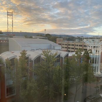 COURTYARD BY MARRIOTT CHATTANOOGA DOWNTOWN - Updated January 2026 - 71 ...