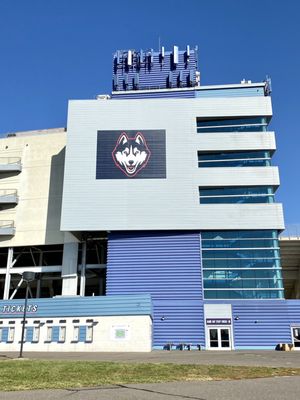 PRATT & WHITNEY STADIUM AT RENTSCHLER FIELD - Updated November 2024 ...