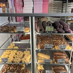 COLONIAL DONUTS - Updated April 2026 - 575 Photos & 667 Reviews - 3318 ...