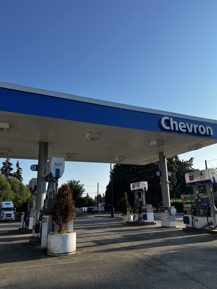 CHEVRON - Updated November 2025 - 15804 Des Moines Memorial Dr, SeaTac ...