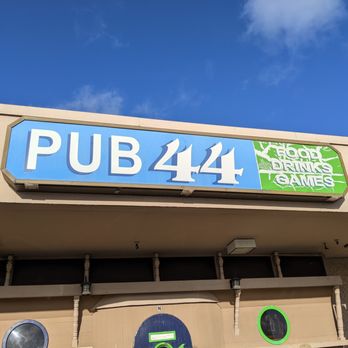 PUB 44 - Updated December 2025 - 64 Photos & 121 Reviews - 19720 44th ...