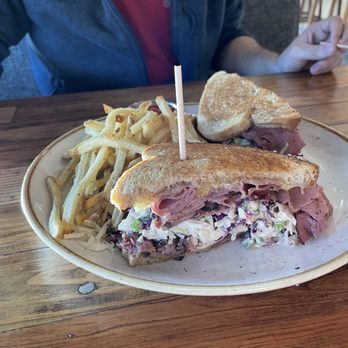 CORK & PIG TAVERN - Updated June 2025 - 199 Photos & 152 Reviews - 1431 E Southlake Blvd ...