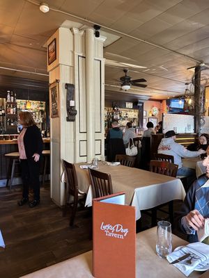 LUCKY DOG TAVERN - Updated December 2025 - 354 Photos & 384 Reviews ...