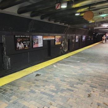 MBTA - STATE STREET STATION - Updated December 2025 - 40 Photos & 17 ...