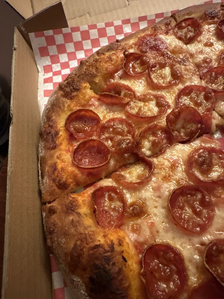 PACIFIC PIZZA - Updated August 2025 - 33 Photos & 96 Reviews - 2001 W ...